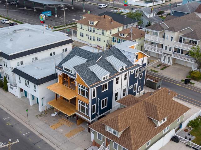 320 E 26th Avenue