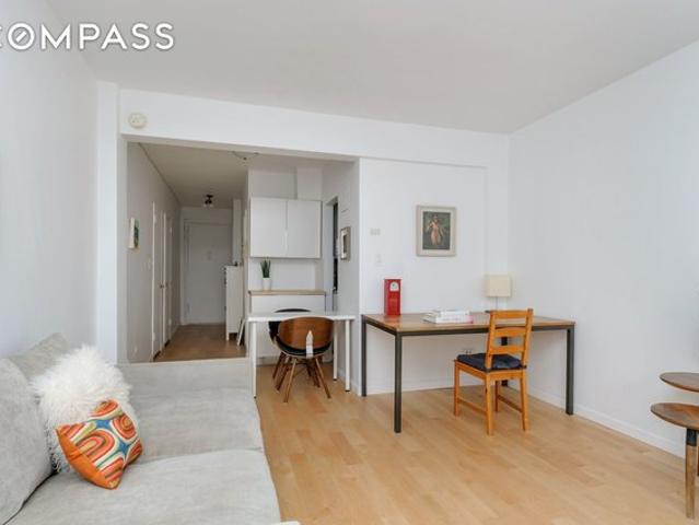 320 E 35th St Apt 5H, Manhattan, NY 10016