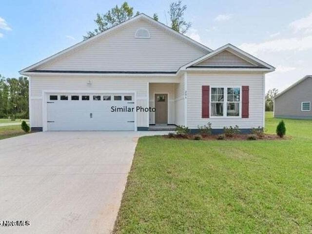 320 E Theriault Ct, Jacksonville, NC 28540