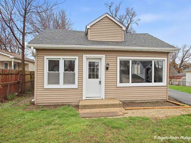 320 E Washington St, Round Lake Park, IL 60073