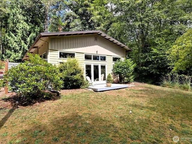 320 E Agate Beach Dr, Shelton, WA 98584