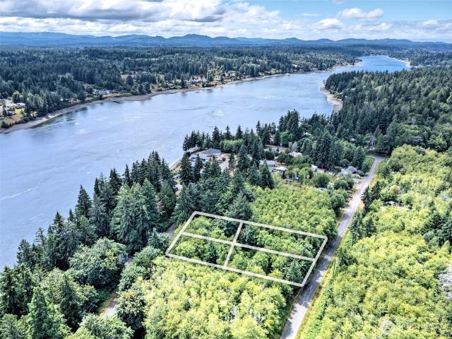 320 E Agate Beach Drive