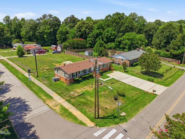 320 E Earp Street