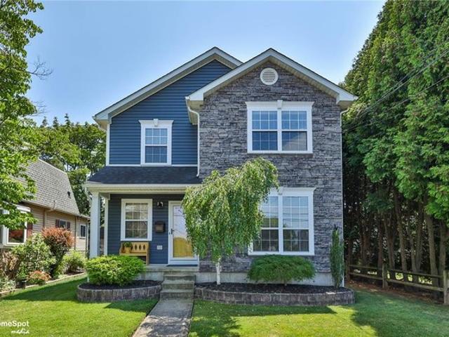 320 E High St, Hellertown, PA 18055