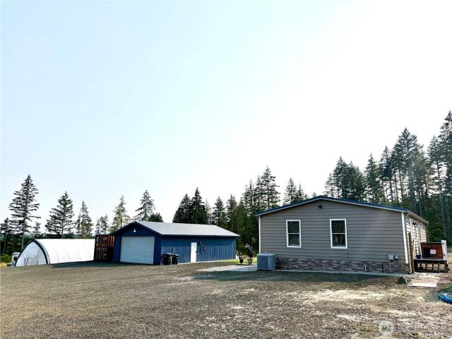 320 E Lonesome Creek Road