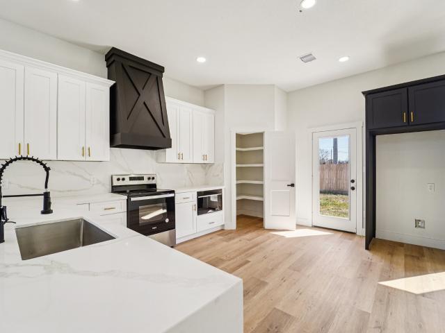 320 E Main Street