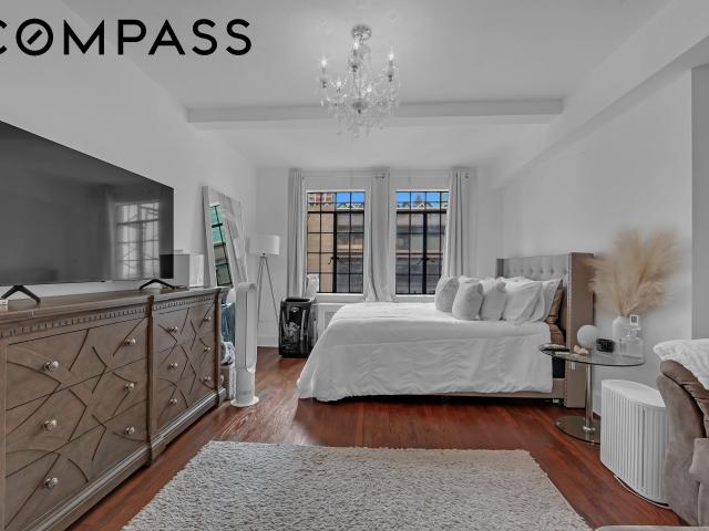 320 East 42nd Street, New York, NY