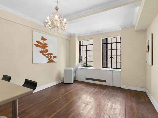 320 East 42nd Street, New York, NY