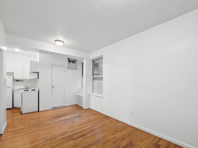 320 East 49th Street, New York, NY