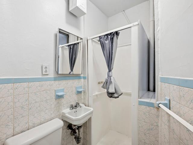 320 East 49th Street, New York, NY