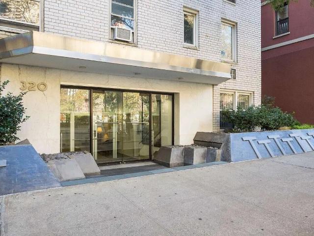 320 East 35th Street, New York, NY