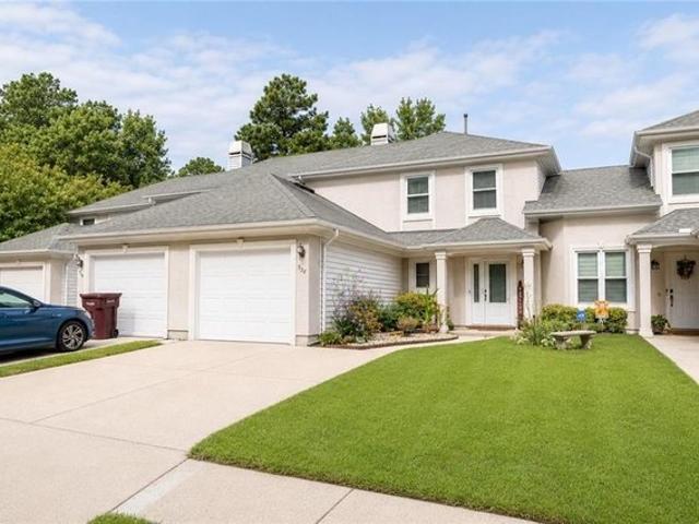 320 Esplanade Pl, Chesapeake, VA 23320