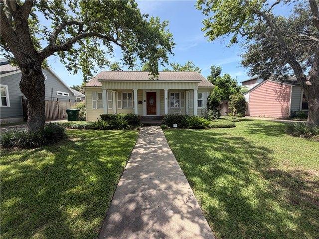 320 Foster Dr, Corpus Christi, TX 78404