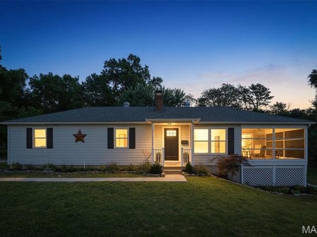 320 Fairview Ave, Festus, MO 63028