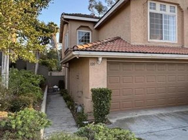 320 Ferrara Way, Vista, CA 92083