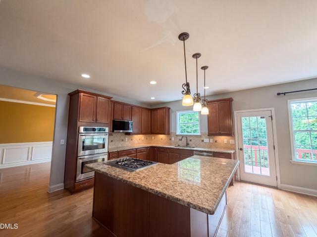 320 Knollcrest Lane