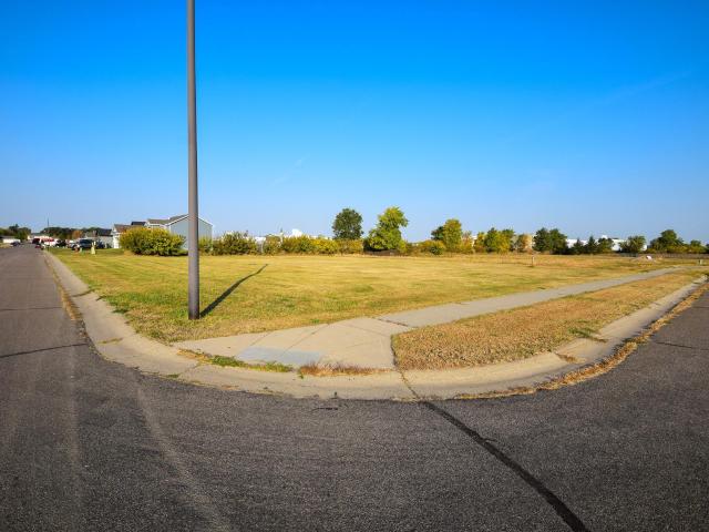 320 Kira Ct, Paynesville, MN 56362 | MLS #6822
