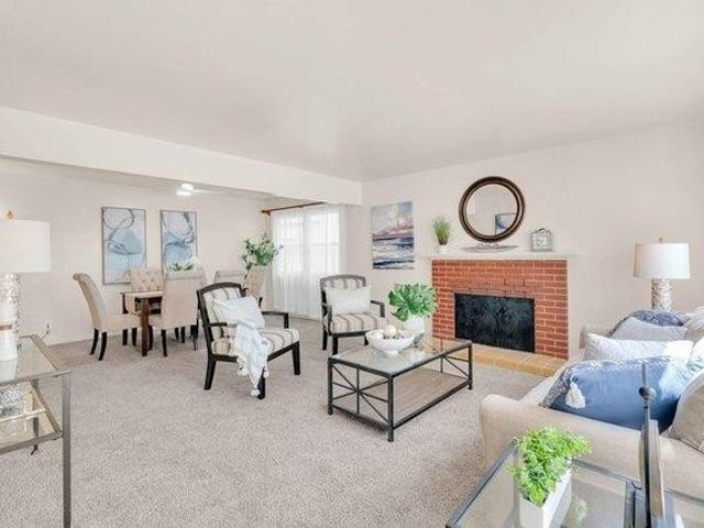 320 Hobart Ave, San Mateo, CA 94402