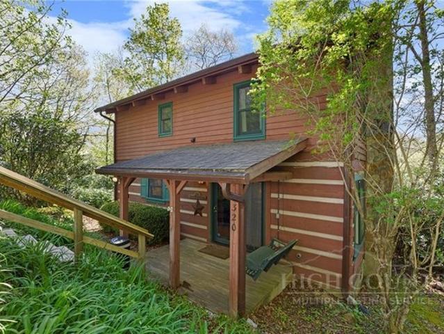320 Holly Ln, Blowing Rock, NC 28605