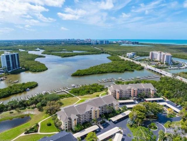 320 Horse Creek Dr #402, Naples, FL 34110