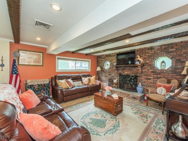 320 Horseneck Rd