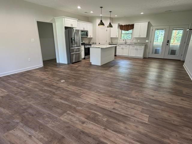 320 hawthorne ln