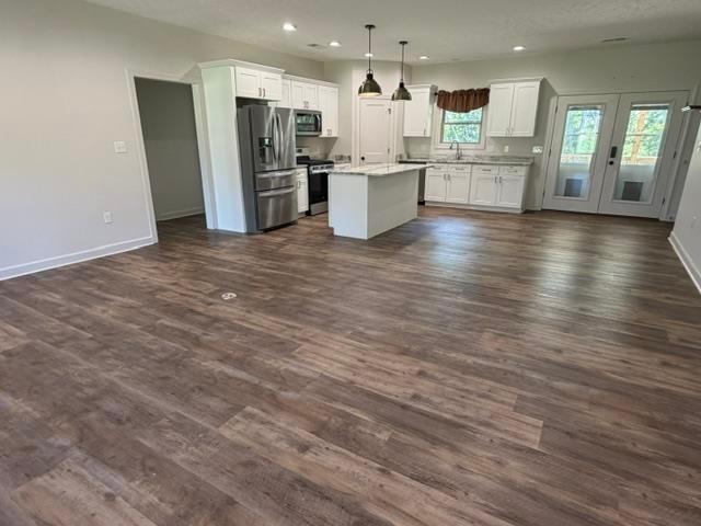 320 hawthorne ln
