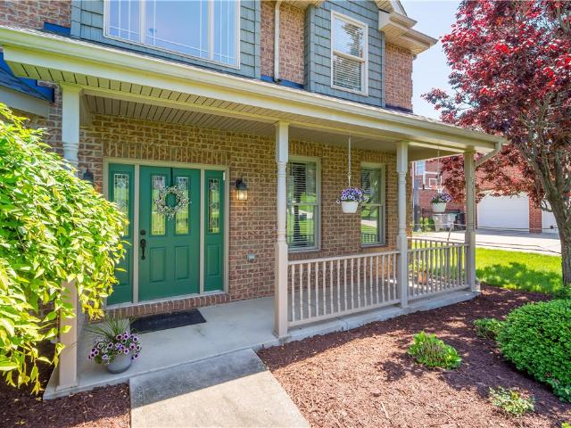 320 Hedgerow Dr