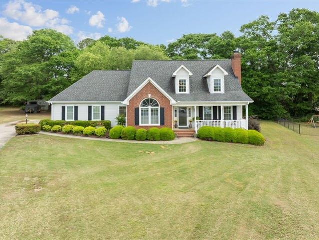 320 Huddersfield Dr, Piedmont, SC 29673