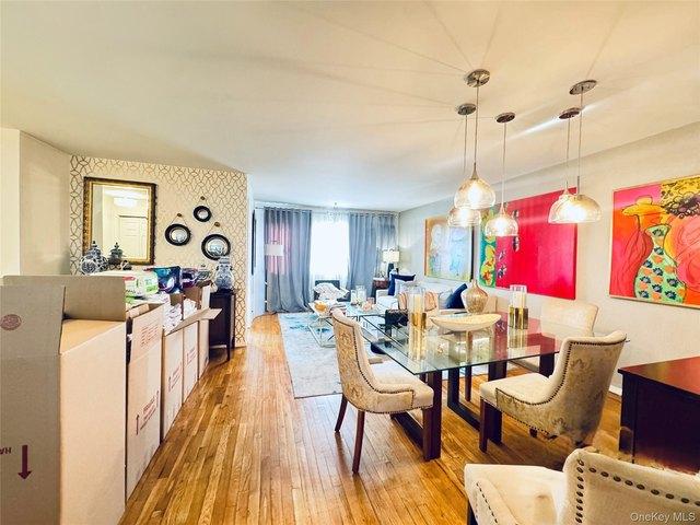 320 Huntington Ave, Bronx, NY 10465