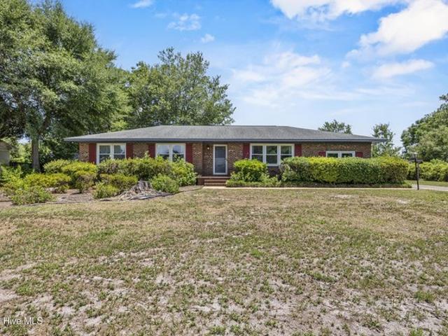 320 Ilex Dr, Wilmington, NC 28412