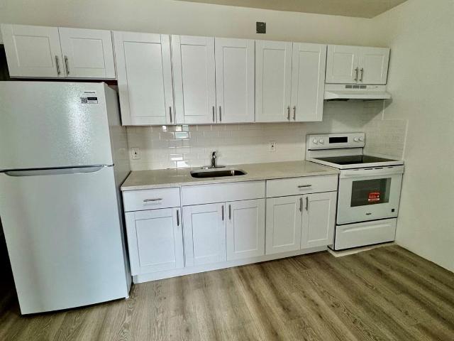 320 Jericho Turnpike 2B