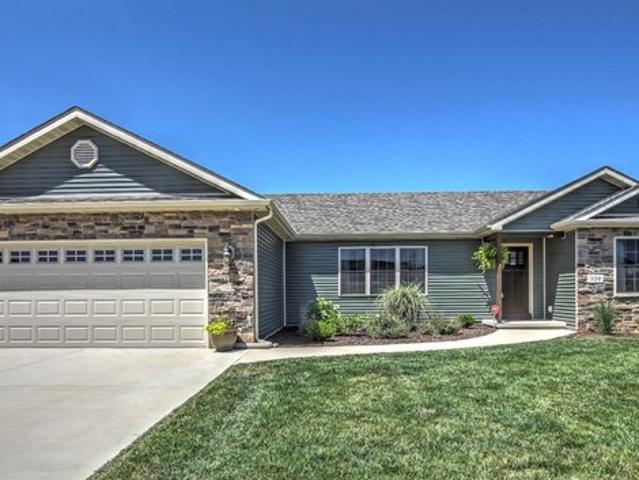320 Juniper St NW, Demotte, IN 46310