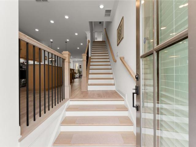 320 Olmstead Way