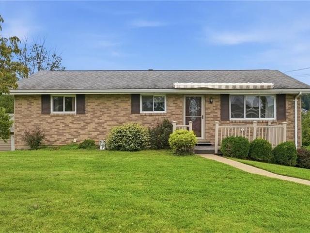 320 Overlook Dr, Beaver Falls, PA 15010