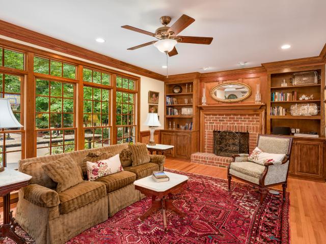 320 Lochside Drive