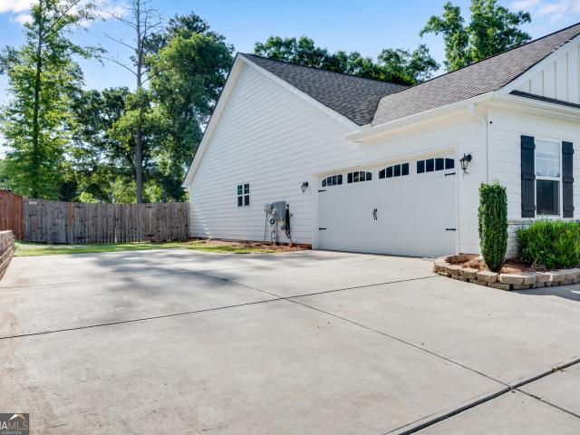 320 Lokeys Lane