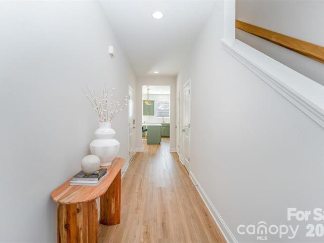 320 Lawrence Gray Road