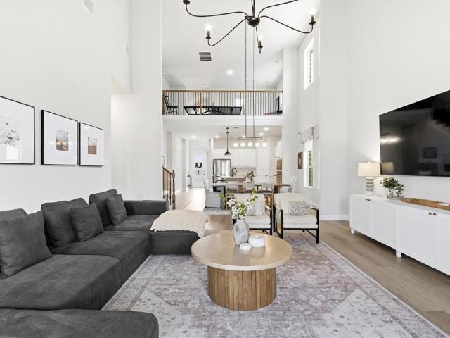 320 Moonvine Drive