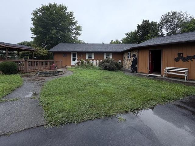 320 Morgan Rd, Newport, TN 37821