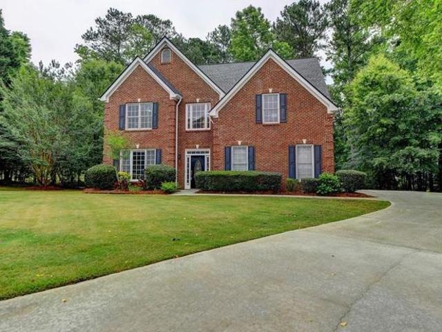 320 Madison Oak Cir, Lawrenceville, GA 30043