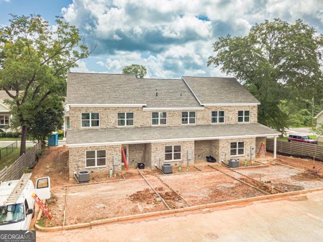 320 Milledge Avenue