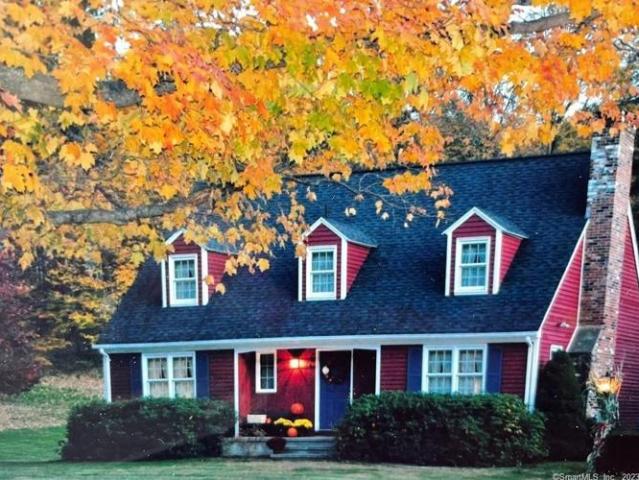 320 Minortown Rd, Woodbury, CT 06798