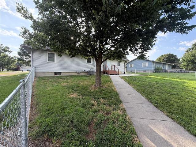 320 N 4th Street