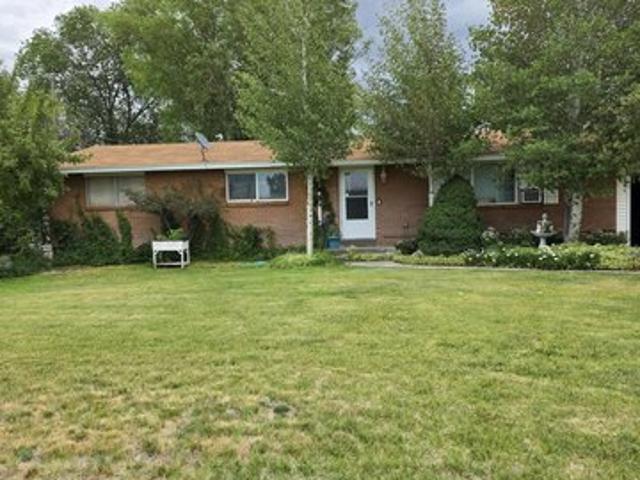 320 N 300 St W, Minersville, UT 84752
