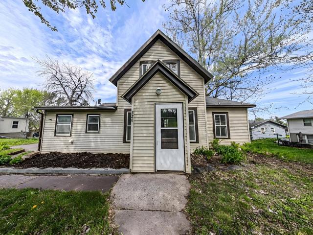 320 N 3rd Street