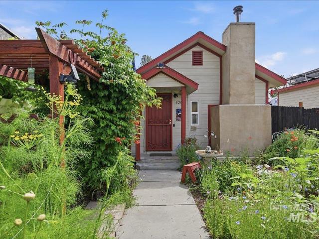 320 N Boise Ave