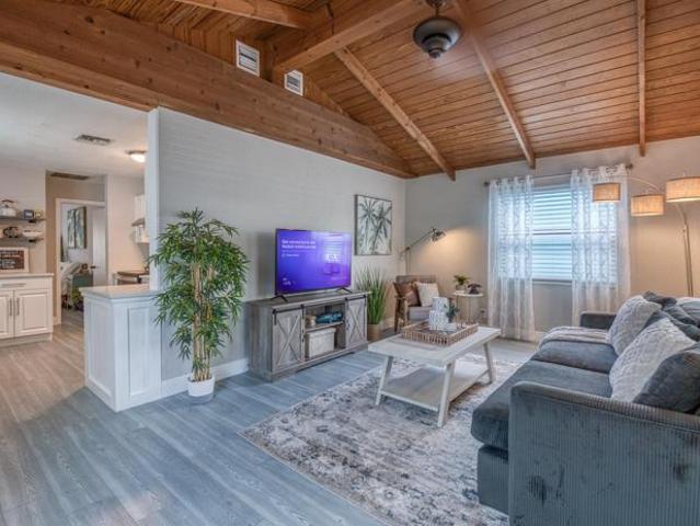320 N C St, Lake Worth Beach, FL 33460