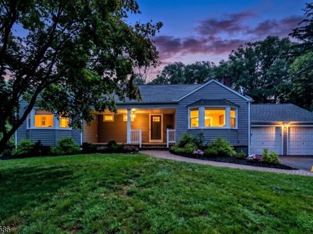 320 N Central Ave, Ramsey, NJ 07446
