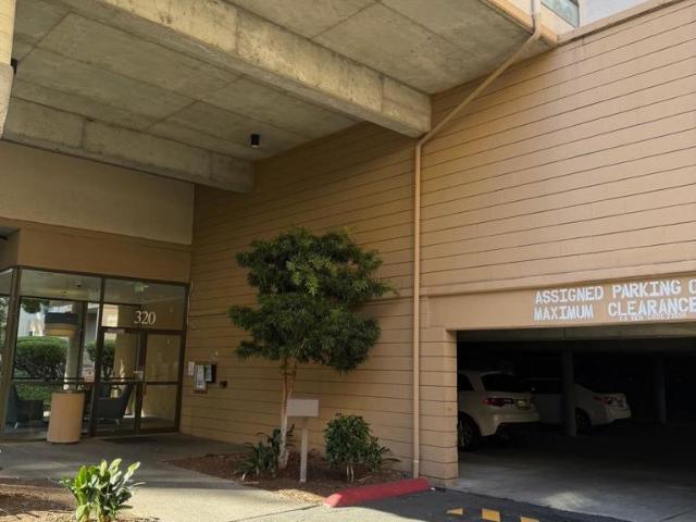 320 N Civic Dr, Walnut Creek, CA 94596 | MLS #41124 | Compass